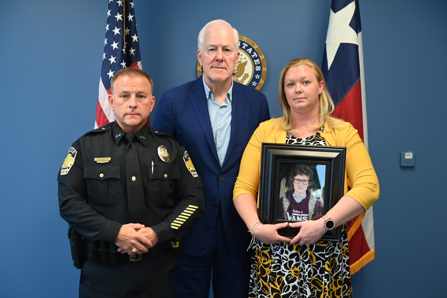 PHOTO: Cornyn Meets with Mother of Fentanyl Poisoning Victim and ...